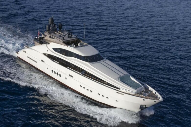 Four Jacks: Luxurious 150 Ft Mega Yacht ⋆ Beverly Hills Magazine