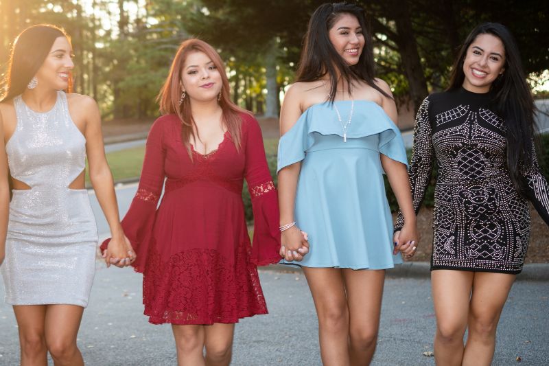 How To Choose the Colour Of Your Prom Dress ⋆ Beverly Hills Magazine