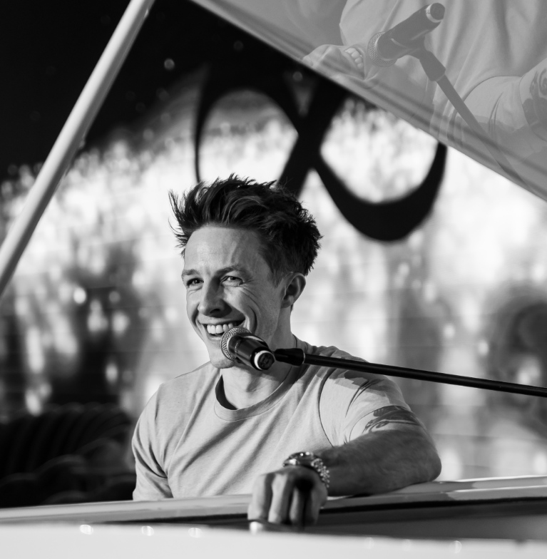 Stephen Ridley: Pianist Living The Ethereal Musical Dream ⋆ Beverly ...