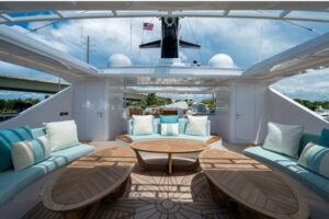 The Best Yachting Vessel: Majesty 140' ⋆ Beverly Hills Magazine