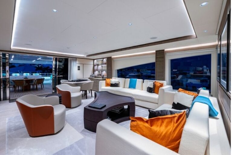 The Best Yachting Vessel: Majesty 140' ⋆ Beverly Hills Magazine