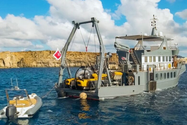 The Ultimate Diving Yacht Charter With U BOAT NAVIGATOR ⋆ Beverly Hills ...