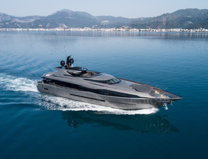 Ultra Modern Super Yachts: FX Yacht ⋆ Beverly Hills Magazine