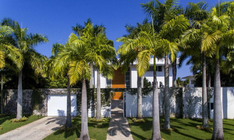 A Modern Mansion in Rio de Janeiro ⋆ Beverly Hills Magazine